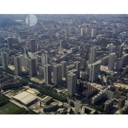 ImagesDéfense - Paris 13e. Avenue d'Ivry depuis la Porte d'Ivry.