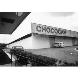 ImagesDéfense - République unie du Cameroun, Douala, 1969. Société ...