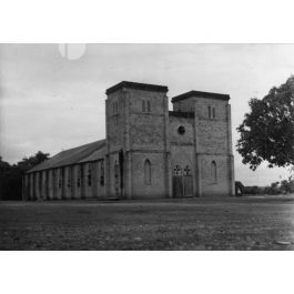 ImagesDéfense - République centrafricaine, Bambari, 1943. La cathédrale.