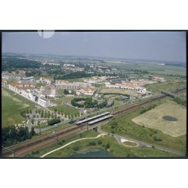 ImagesDéfense - Melun-Sénart/ Savigny-le-Temple (77). Le quartier de la ...