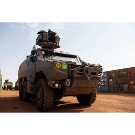 ImagesDéfense - Arrivée d'un véhicule blindé multi-rôles (VBMR) Griffon ...