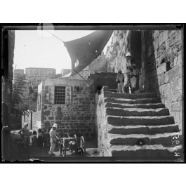 ImagesDéfense - Ile de Rouad. Mitrailleuse installée sur une des tours ...