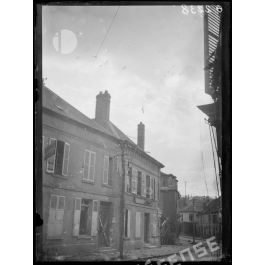 ImagesDéfense - [Coin de la ville de Braine, dans l'Aisne, en ruine.]