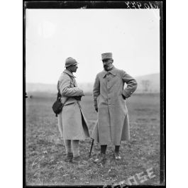 ImagesDéfense - Moyen, le général de Bazelaire et son fils. [légende d ...