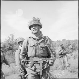 ImagesDéfense - Le colonel Marcel Bigeard et le commando Georges dans ...