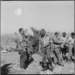 ImagesDéfense - Visite de Jean Lartéguy au colonel Bigeard ...