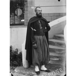 ImagesDéfense - 89. [Algérie, 1905-1914. Portrait d'un zouave en uniforme.]