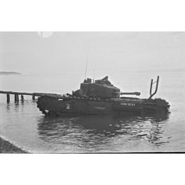 ImagesDéfense - Char Churchill baptisé Confident appartenant au 14th ...