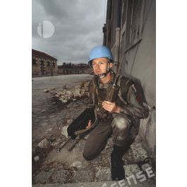 ImagesDéfense - Casque bleu avec une radio TRPP 11 lors d'un exercice ...