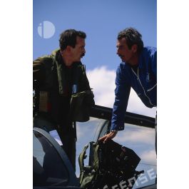 ImagesDéfense - Le colonel Roche, pilote en chef sur Rafale, s ...