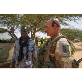 ImagesDéfense - Le commandant du DLAO 3 (détachement de liaison et d ...