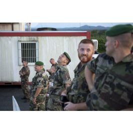 ImagesDéfense - Des légionnaires et officiers du 3e régiment étranger d ...