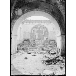 ImagesDéfense - Eglise de Mandray, intérieur. [légende d’origine]