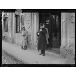 ImagesDéfense - Milan (Italie). Le préfet de Milan, comte Olgiati ...