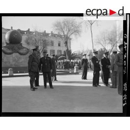 ImagesDéfense - Le général de corps d'armée Henry Martin s'entretient ...