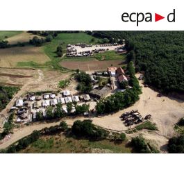 ImagesDéfense - Vue aérienne du camp militaire HQ (headquarter ou QG ...
