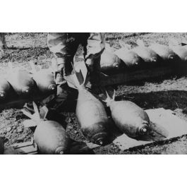 ImagesDéfense - [Obus à ailettes, s.d.]