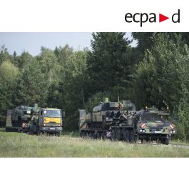 ImagesDéfense - Arrivée de chars Leclerc du 501e régiment de chars de ...