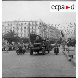 ImagesDéfense - Défilé d'un scout car M3A1 du 7e RCA (régiment de ...