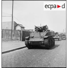 ImagesDéfense - Des chars Stuart M5 A1 du 5e RCA (régiment de chasseurs ...