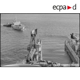 ImagesDéfense - Un bâtiment EDIC embarquant à bord du TCD Orage dans la ...