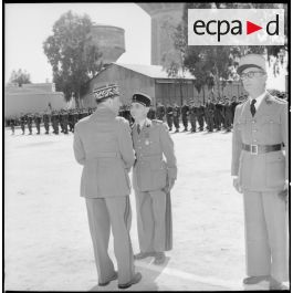 ImagesDéfense - Prise d'armes à la caserne du 45e régiment des ...