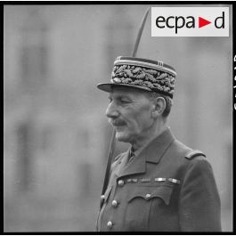 ImagesDéfense - Portrait du général Condé, commandant la 3e armée, lors ...
