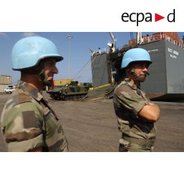 ImagesDéfense - Débarquement d'un AMX-10 P du RMT (régiment de marche ...