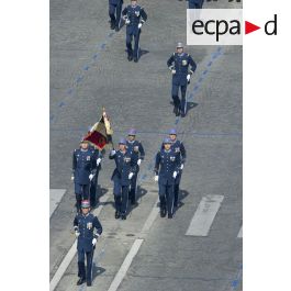 ImagesDéfense - Le lieutenant-colonel Alain Walter défile en tête des ...