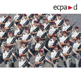 ImagesDéfense - Défilé des instructeurs du centre national d ...