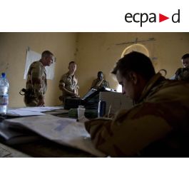 ImagesDéfense - Le colonel Paul Gèze du 21e régiment d'infanterie de ...