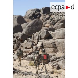 ImagesDéfense - Un groupe de commandos parachutistes (GCP) du 2e ...