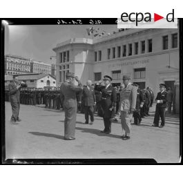 ImagesDéfense - Salut du général Laurent au nouveau gouverneur général ...
