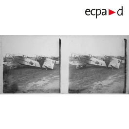 ImagesDéfense - Capitaine Luc-Pupat (appuyé à son SPAD). Août 1917 ...