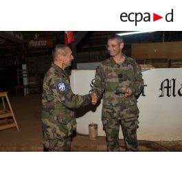 ImagesDéfense - Le Général de brigade Pierre Gillet, commandant la ...