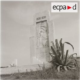 ImagesDéfense - [Monument de Sidi-Ferruch commémorant le centenaire de ...