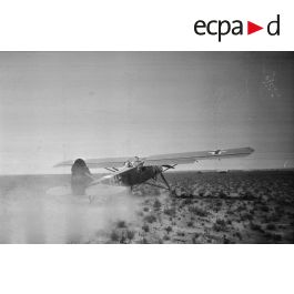 ImagesDéfense - Le général (Generalmajor) Alfred Gause monte à bord d ...