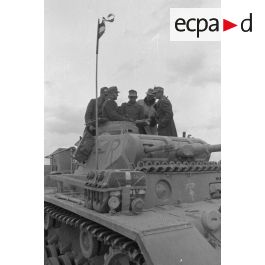 ImagesDéfense - Le char de commandement Panzer III (Befehlspanzer III ...