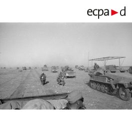 ImagesDéfense - La progression d'une colonne blindée de la 15.Panzer ...