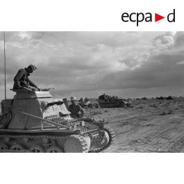 ImagesDéfense - Un char de commandement (Befehlpanzer I) du Panzer ...