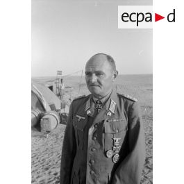 ImagesDéfense - Portrait du colonel (Oberst) Gerhard Müller.