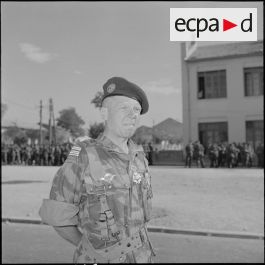 ImagesDéfense - Le lieutenant-colonel Buchoud, commandant le 9e RCP.