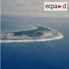 ImagesDéfense - Vue aérienne de Moruroa.[Description en cours]