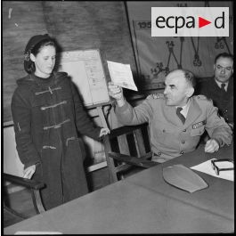 ImagesDéfense - Conférence de presse au Palais Bruce à Alger par le ...