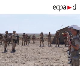 ImagesDéfense - Le général de corps d'armée américain Gary Luck ...