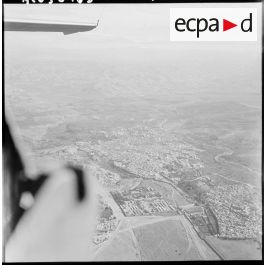 ImagesDéfense - La ville de Fès (Maroc) vue d’avion.