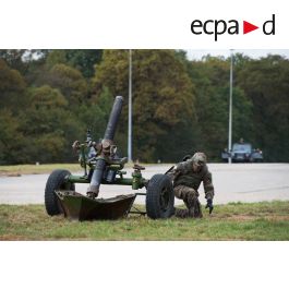 ImagesDéfense - Mortier de 120 mm en action lors de la présentation des ...
