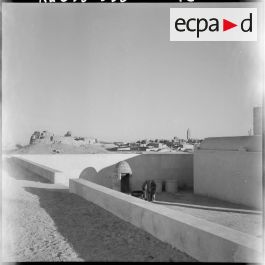 ImagesDéfense - El Hadjira. Le village.