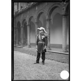 ImagesDéfense - [Général Maurin en grande tenue, bicorne, en extérieur ...