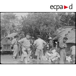 ImagesDéfense - [Opération Gaur en Indochine, janvier-mars 1946. Le ...